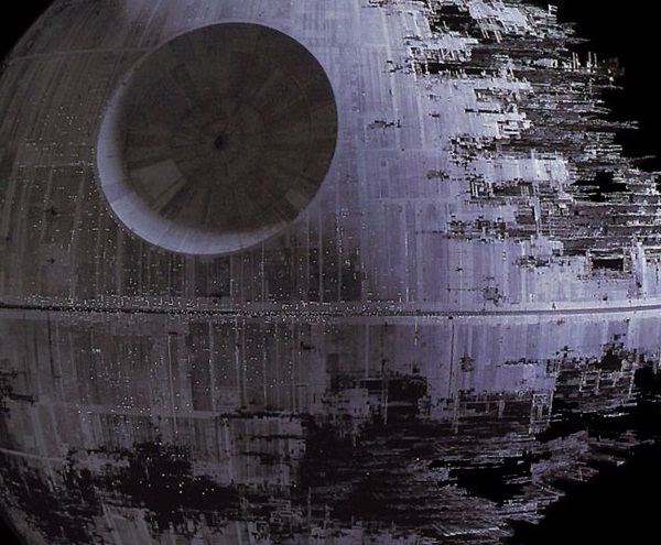 Everything You Need to Know About the Death Star - TECHi